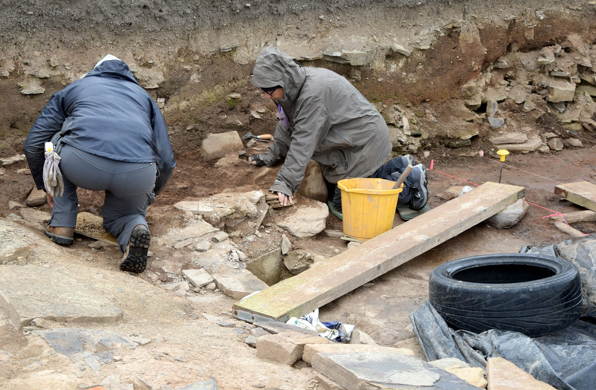 Claire and Kate excavating the seventh furniture feature in Structure ...